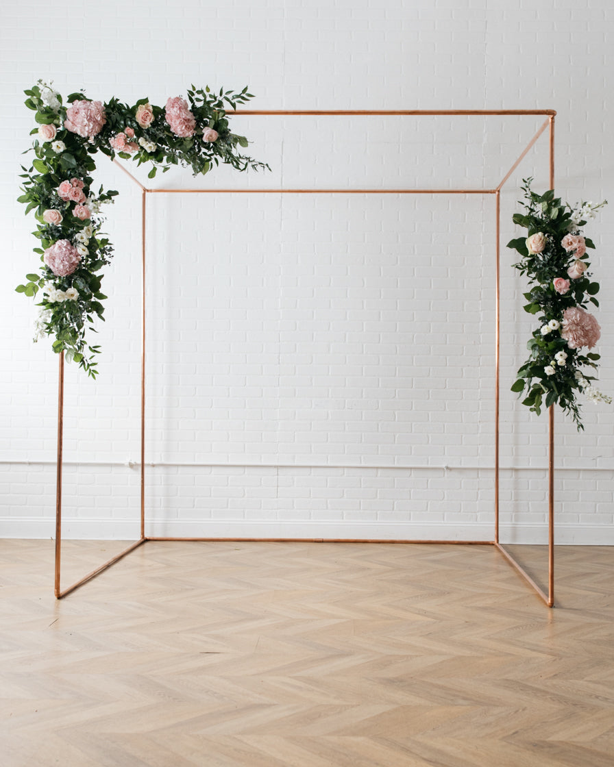 Soft Spring - Chuppah Frame with Florals — Paris312